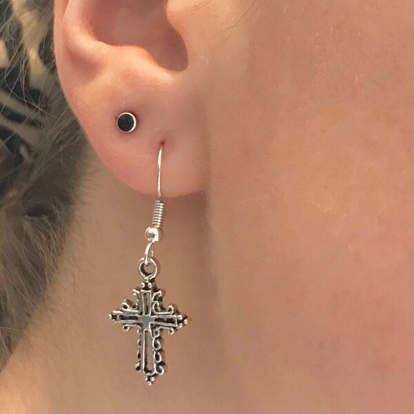 Bat Heart Locket Necklace || Gothic Jewellery || Gothic || Alternative ...