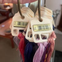 Floss Thread Drops With Label Tag Slot for Pegboard Storage Floss Drops ...