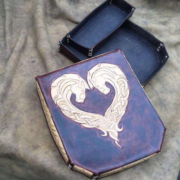 Leather Dice Box Pattern / Dice Tray / Jewelry Box / Raven Artwork ...