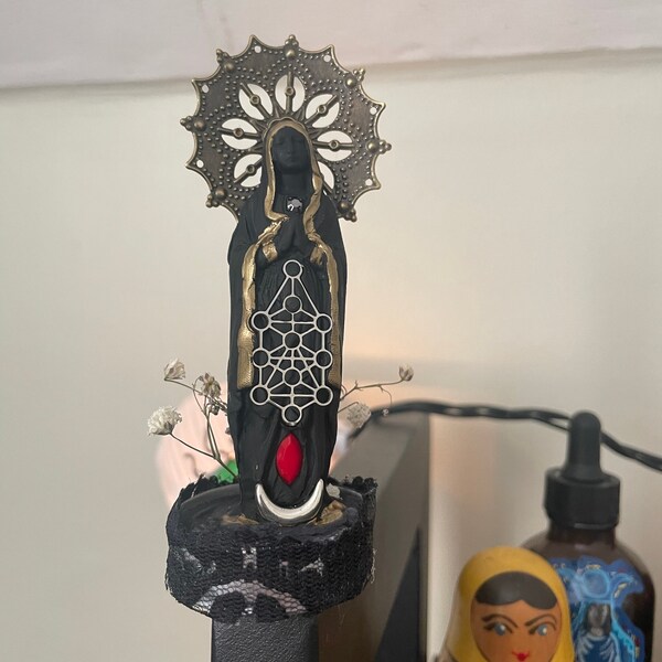 Lilith - Etsy
