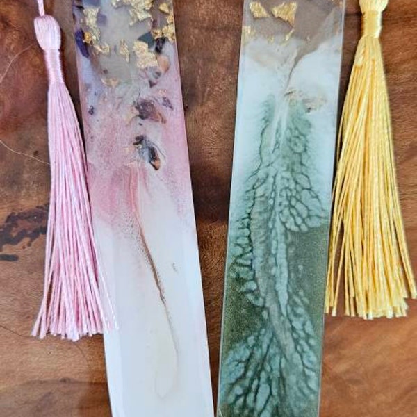 Personalised Resin Bookmark With Dried Rose Flowers and Gold Leaf ...