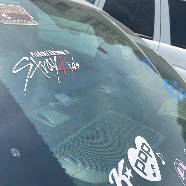 Listening to STRAY KIDS Decal (more Colors!) - Etsy