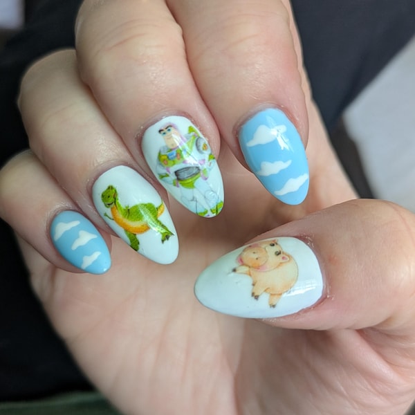 Water Slide Decals Nail Art Nails Transfers Pooh Bear Winnie Nail ...