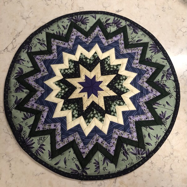 Point of View Folded Star *table Topper Pattern* From: Plumeasy ...