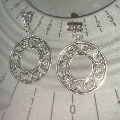 10 Celtic Trinity Knot Charms 24mm Wholesale Antiqued Silver Plated ...