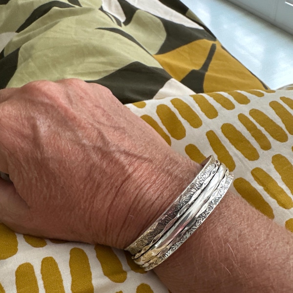 Hammered Sterling Silver Spinner Bangle: Handmade 925 Bracelet - Etsy