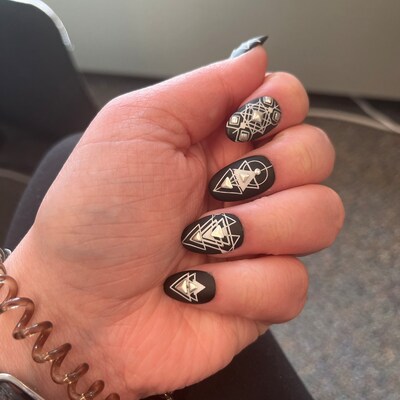 Evergreen Holiday Nails Glitter Icicles Press on Nails Crystal ...