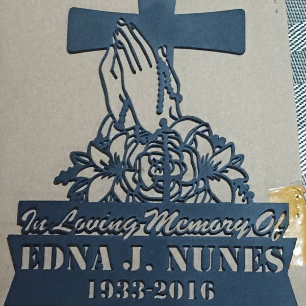 Personalized Cross With Praying Hand Memorial Stake, Remembrance Stake ...