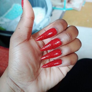 Red Sugar Press on Nails - Etsy