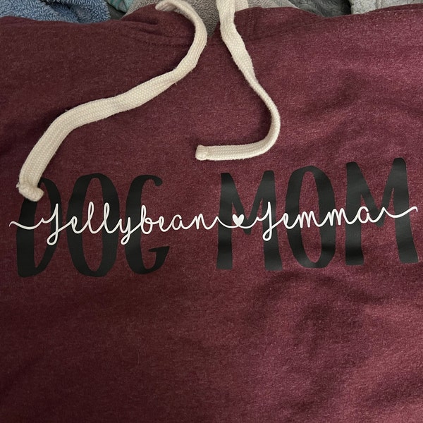 Dog Mom Shirt With Script Font Pet Names - Hearts and Personalized Pet ...