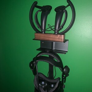 VRGE VR Stand Wood Display and Organizer Stand for Oculus Quest 2 ...