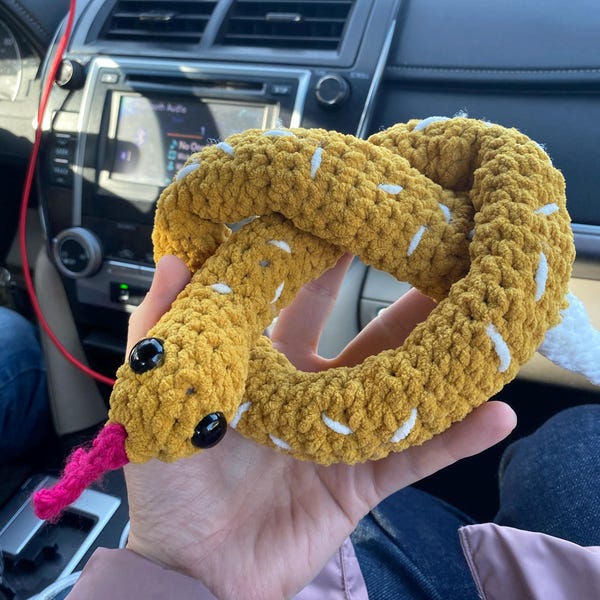 Pretzel Snake Crochet Pattern - Etsy