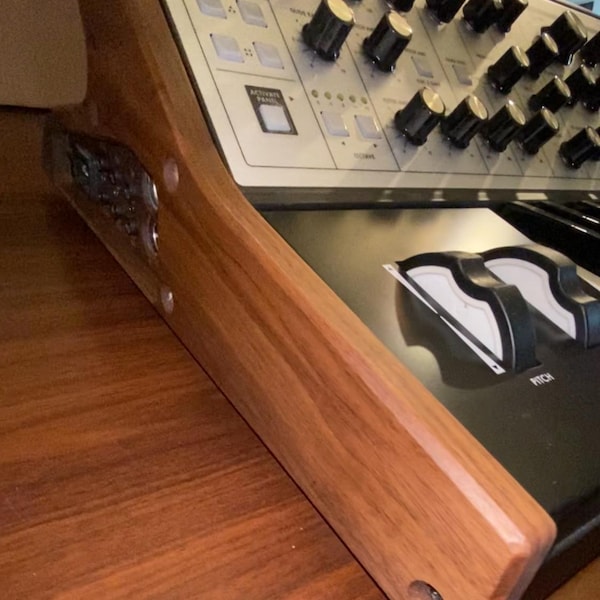 Moog Mount in Walnut for 5 Synthesizer Modules - Perfect for DFAM ...