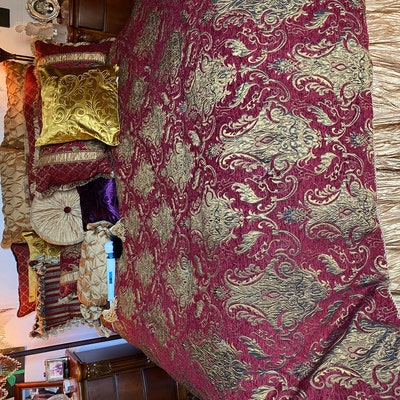 Black Florence Table Runner Luxury Table Runner With Tassels - Etsy