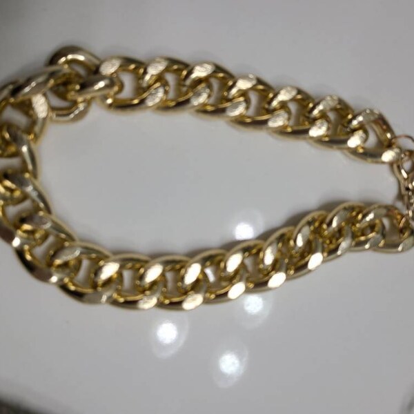 Gold Interlinked Textured Chunky Chain, Interlinked Textured Chunky ...