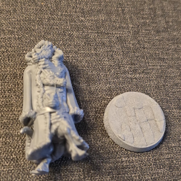Kobolds in a Trenchcoat Resin Miniature - TTRPG Figure in 32mm or 180mm ...