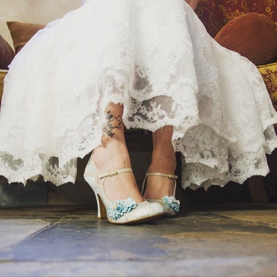 Pin-up Lace Wedding Dress Inspired by 50's With Puffy A Line Skirt ...