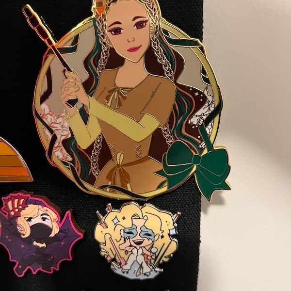 Black Cauldron - Brave and True - Taran Princess Eilonwy Bauble - Black ...