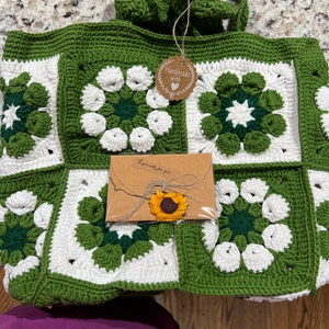 Handmade Finished Product Crochet Flower Basket, Crochet Tulip, Caring ...