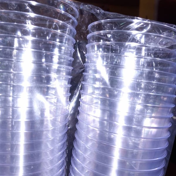 Elegant Vintage Round Disposable Plastic Dinnerware Party Package ...