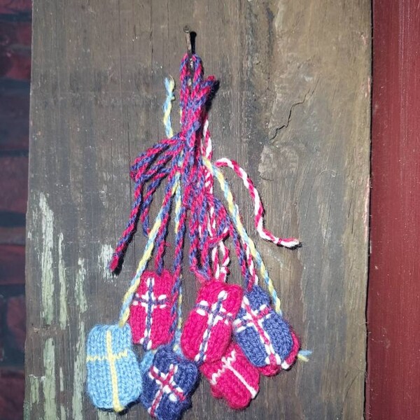 Handknit Norwegian Design Sweater, Trondheim Rose Pattern, Lavender ...