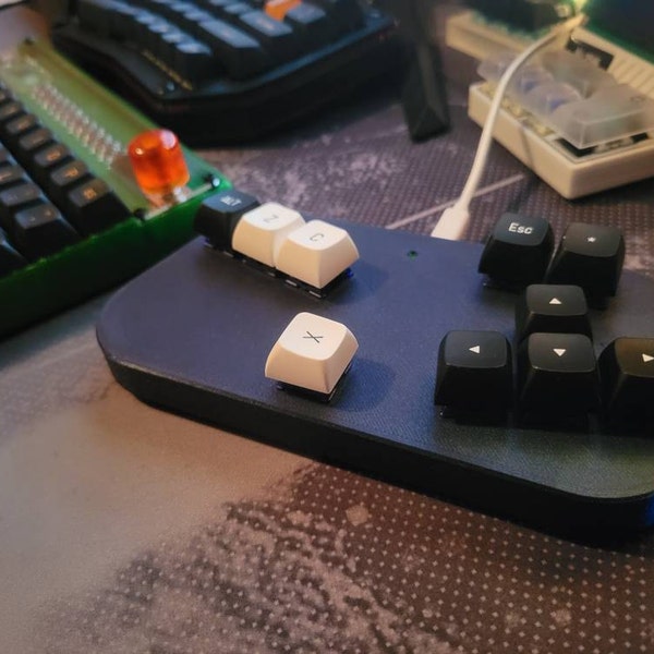 Keyboard Display - Pegboard (pair) - Etsy