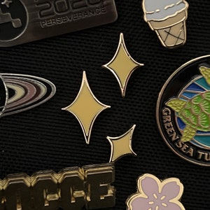 Sparkle Pin Set Cute Sparkly Stars Brooch Set of 3 Shiny Emoji Pin ...