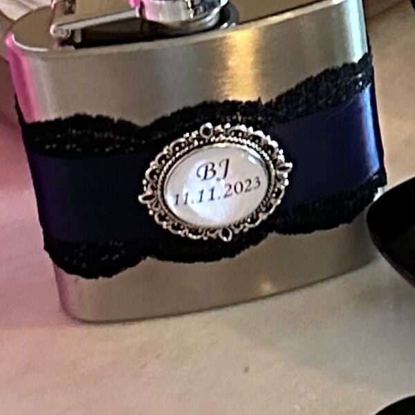 Round Flask Garter, Garter Flask, Ivory Lace Garter, Round Flask Garter ...