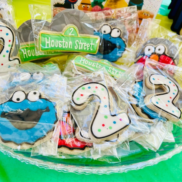 1 Dozen Sesame Street Sign Number Elmo Cookie Monster Polka Dots ...