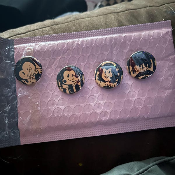 Loot Hoarding Bug YIPPIE 3 Inch Glossy Vinyl Sticker lethal Company - Etsy