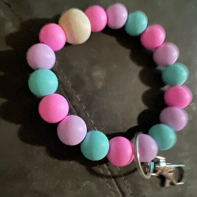 Silicone Round Shaped Crown Pacifier Clip, Silicone Nipple Holder - Etsy