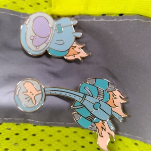 Night & Day Yin Yang Enamel Pin Set - Etsy