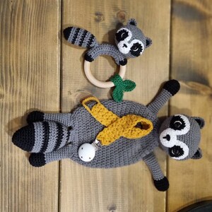 Crochet Raccoon Wall Hanging Pattern, Nursery Raccoon Wall Decor ...
