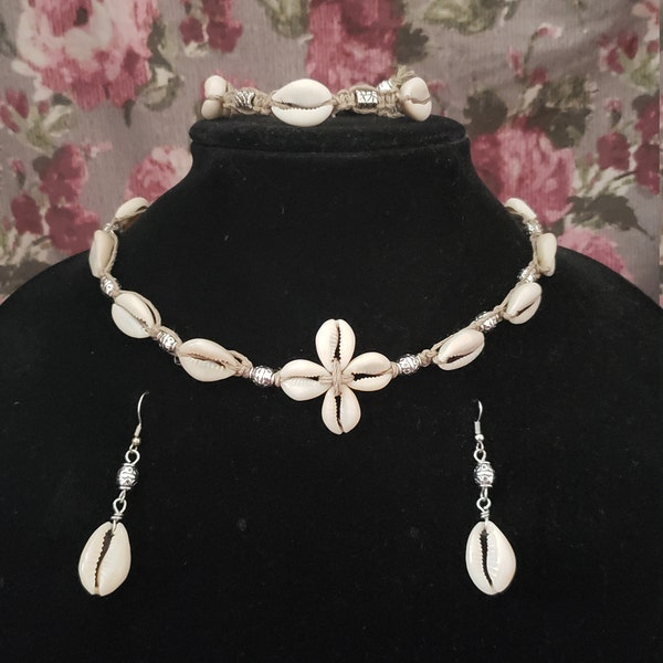 80 Kenyan Cowrie Shells African Shell Beads Cowry Shells African Beads ...