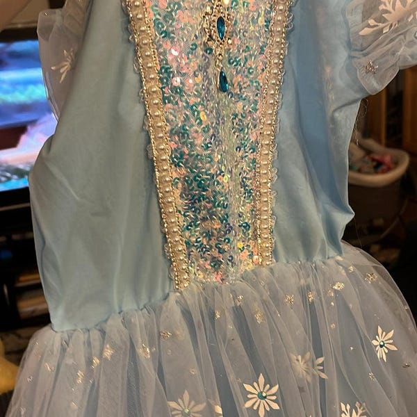 Elegant Ice Princess Dress for Girls- Sparkling Snowflake Design - Etsy