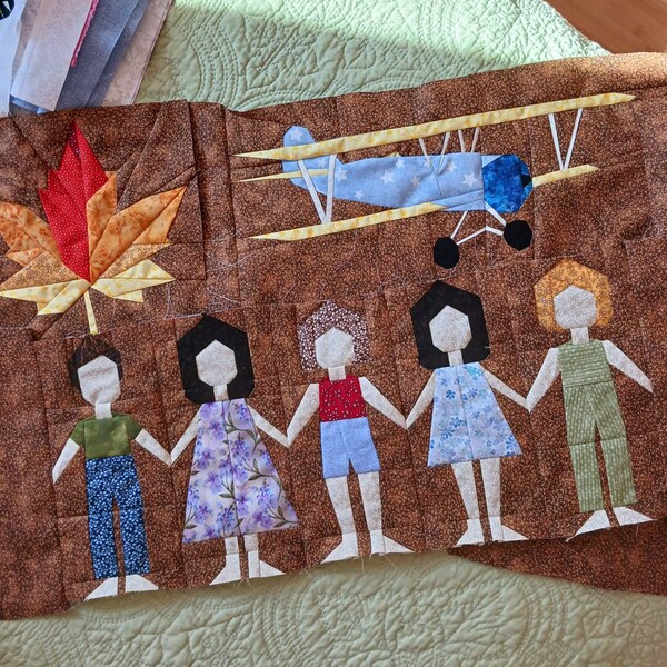 Holding Hands Paper Doll Girl FPP Pattern - Etsy