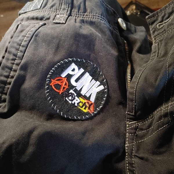 Large Sabertooth Dinosaur Big Cat Saber Tooth Tiger Head Iron-on ...