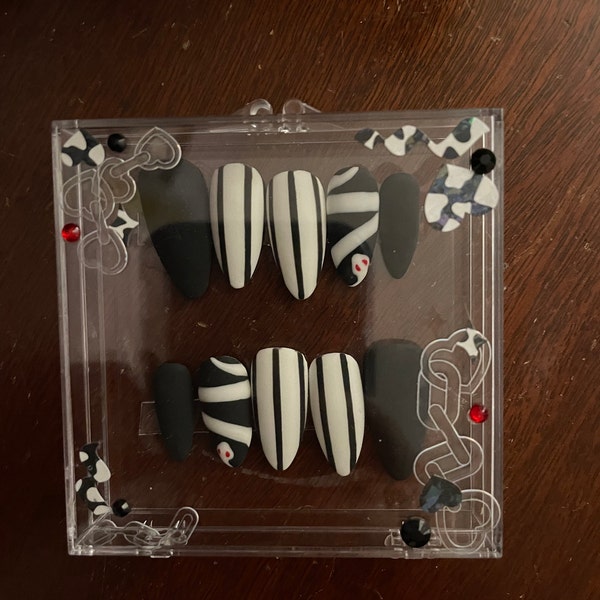 Slayer Inspired Nails (iguro) - Etsy