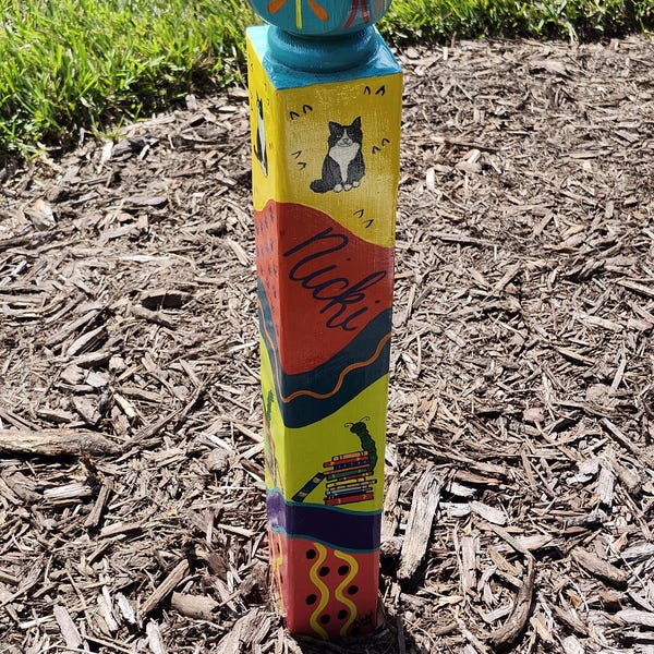 Garden Totem With a Twist - Etsy