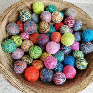 MINI YARN BALLS, Yarn Box 400 Grams, Handmade Yarn, Multicolor Yarn for ...