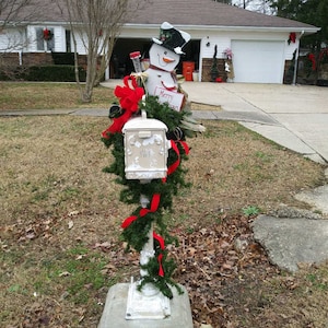 Snowman Mailbox Topper With Solar Light - Etsy
