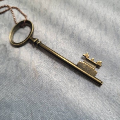 Big Key Large Skeleton Key Antiqued Bronze Key Pendant 80mm 3 Inch Key ...