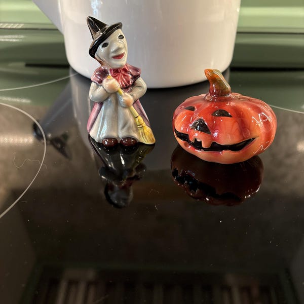 Vintage Japan Snowman Candy Holder or Planter - Jaunty Fellow Wearing ...