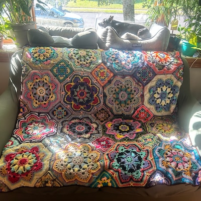 Magic Circles Scarf Pattern by Jane Crowfoot - Etsy