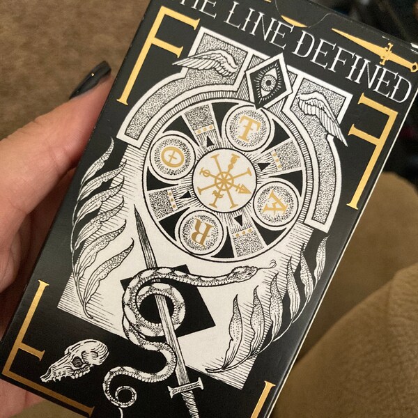 The Line Defined Tarot - Etsy