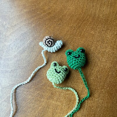 Snail Bookmark // Cottagecore Nature Crochet Bookmark READY TO SHIP - Etsy