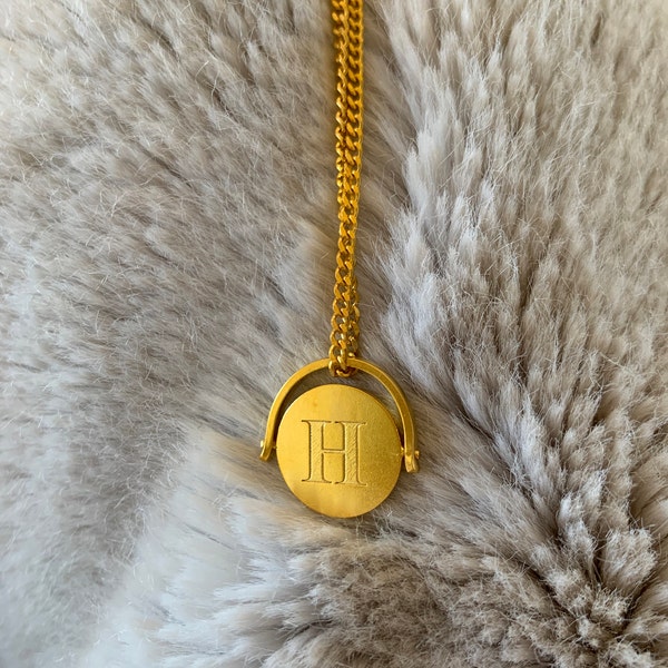 Spinner Pendant Necklace With Curb Chain by Caitlyn Minimalist • Custom ...