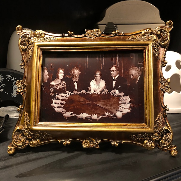 Séance Antique Photo, Creepy Vintage Seance Photograph, Scary Vintage ...