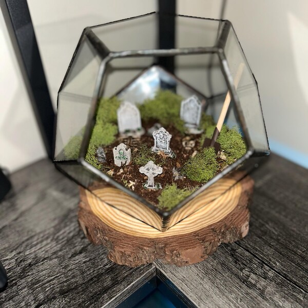 Miniature Skeleton Bones, Miniature Shovel, Mini Pile of Bones Plastic ...