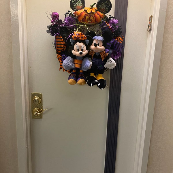 Halloween Mickey & Minnie Werewolf and Cat - Etsy